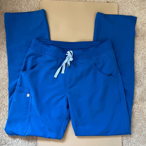 Figs | Pants & Jumpsuits | Figs Kade Cargo Scrub Pants Medium Tall ...